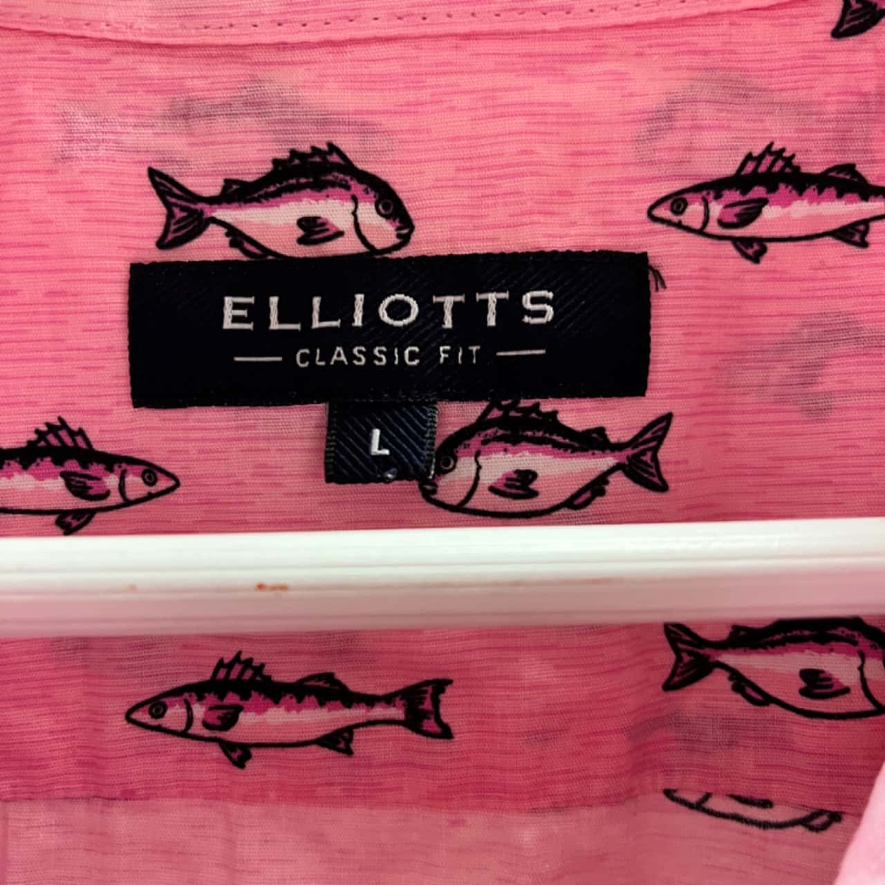 Elliot’s Mens Pink fish design shirt Size L(s)