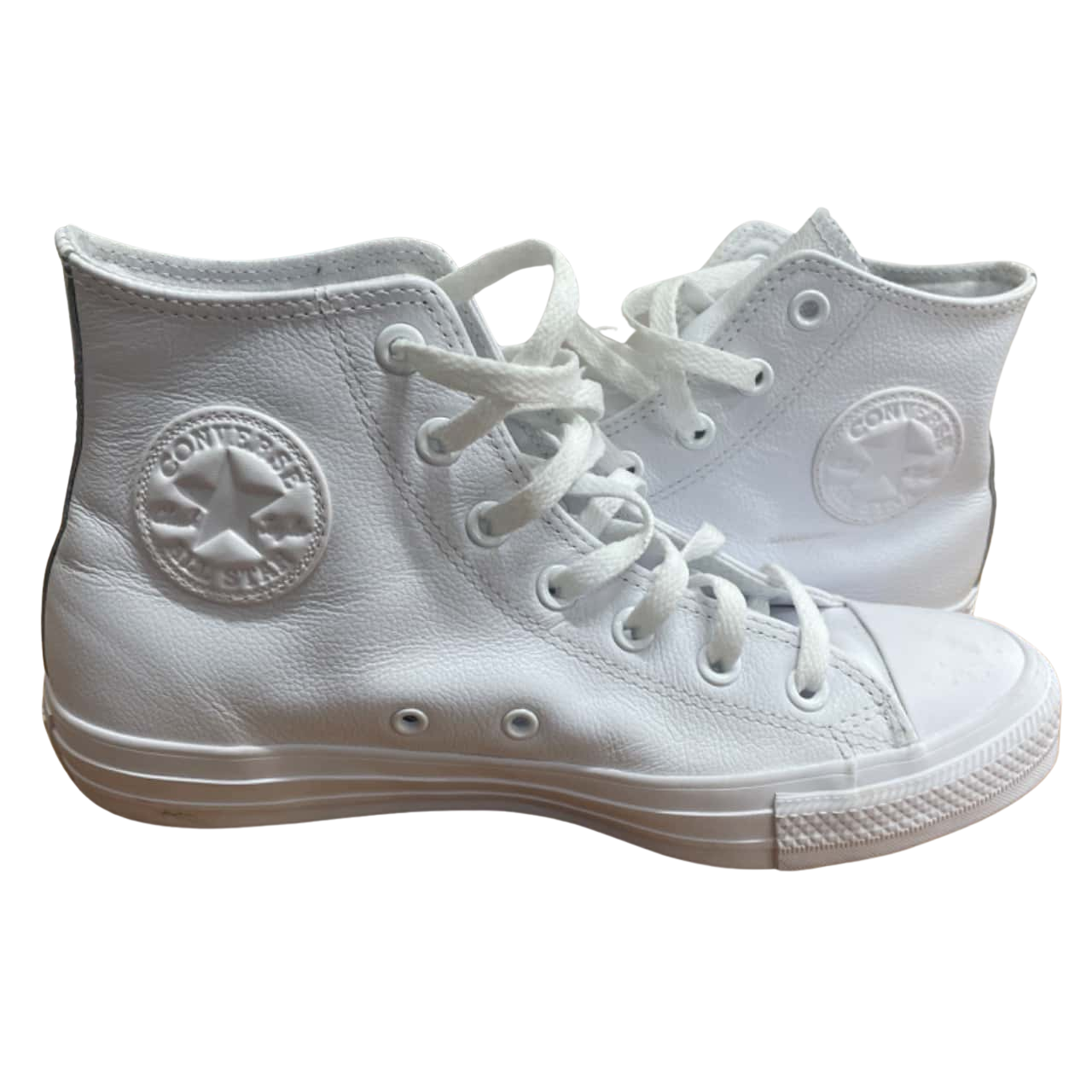 Converse Unisex white shoes size 8(s)