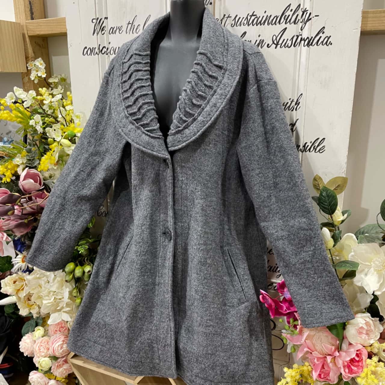 SALE ITEM!! AS NEW!! 100% WOOL!! Black Pepper Brand!! Womens Size 16 ...