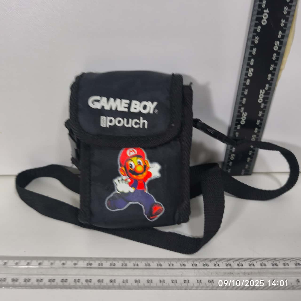 Game Boy Pouch Bag PreOwned As Is Mario (s)