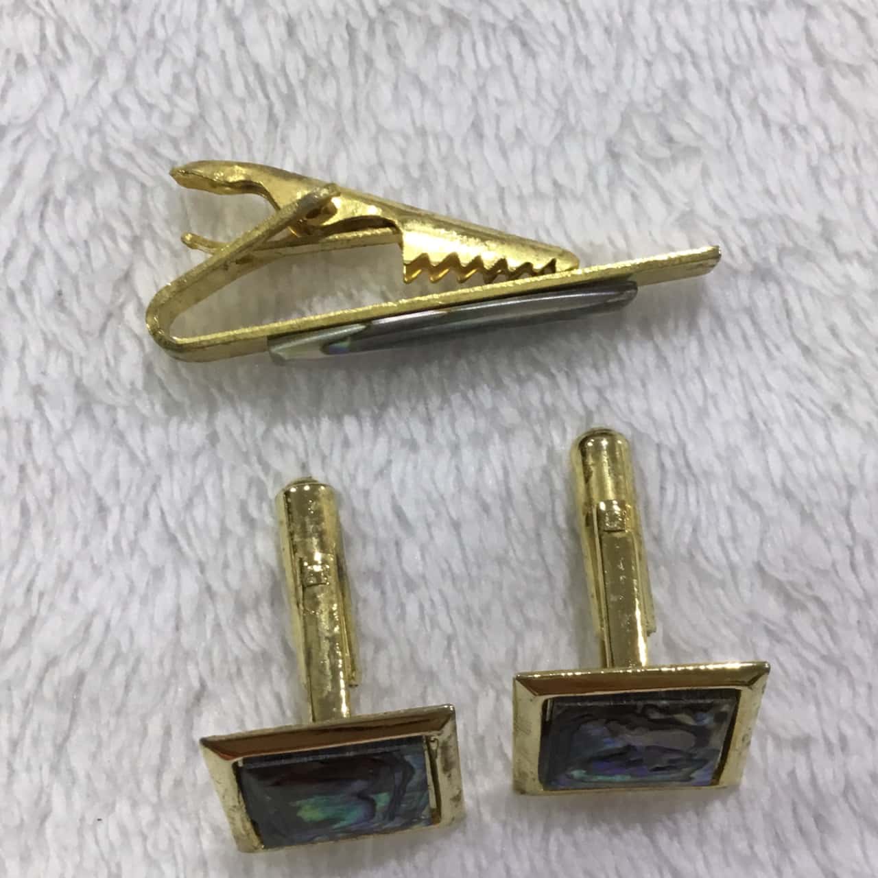 Genuine Abalone Paua Shell Gold Tone Cufflinks and Tie Clip in box(s)
