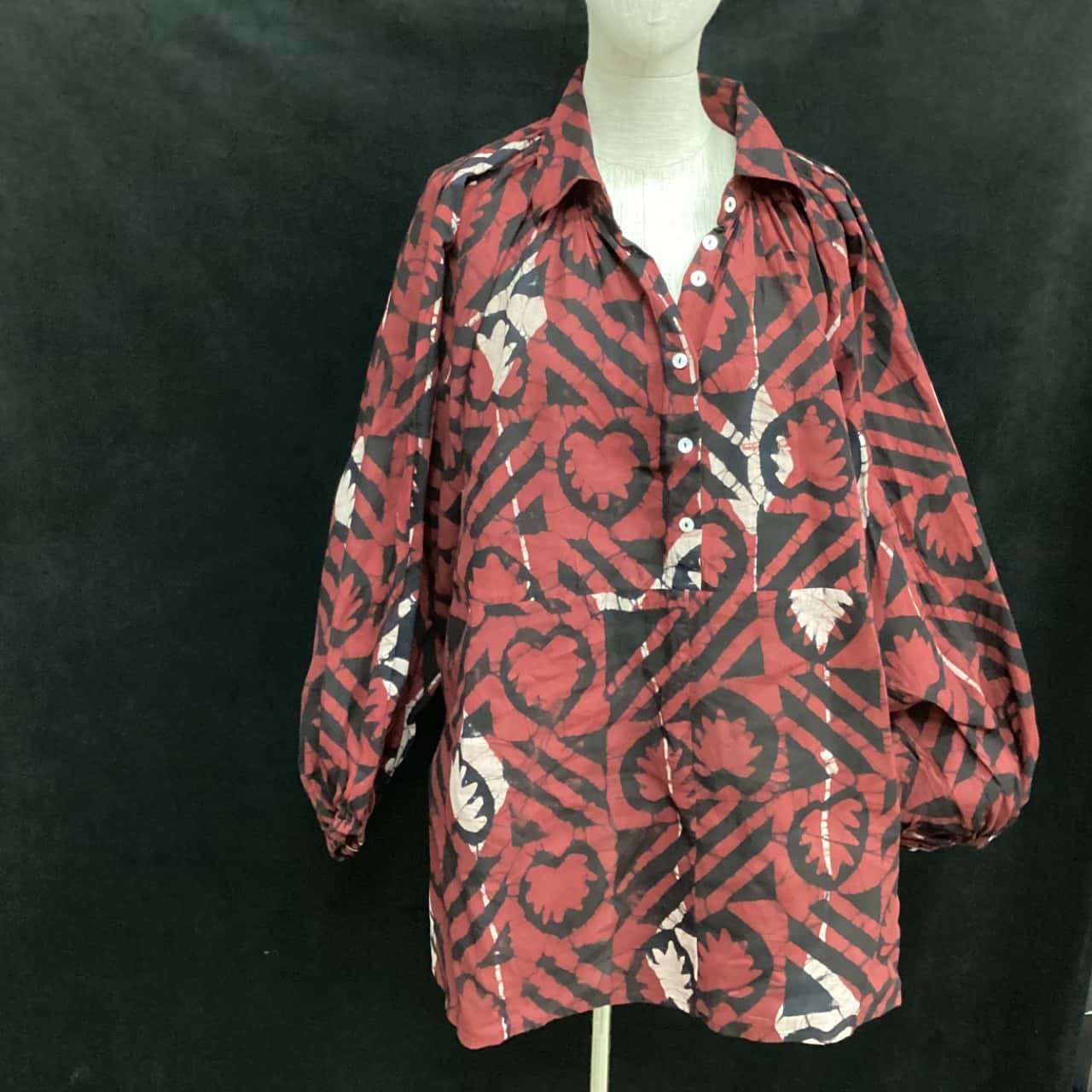 KINGA CSILLA Womens Size 6 Long Sleeve Black / Red