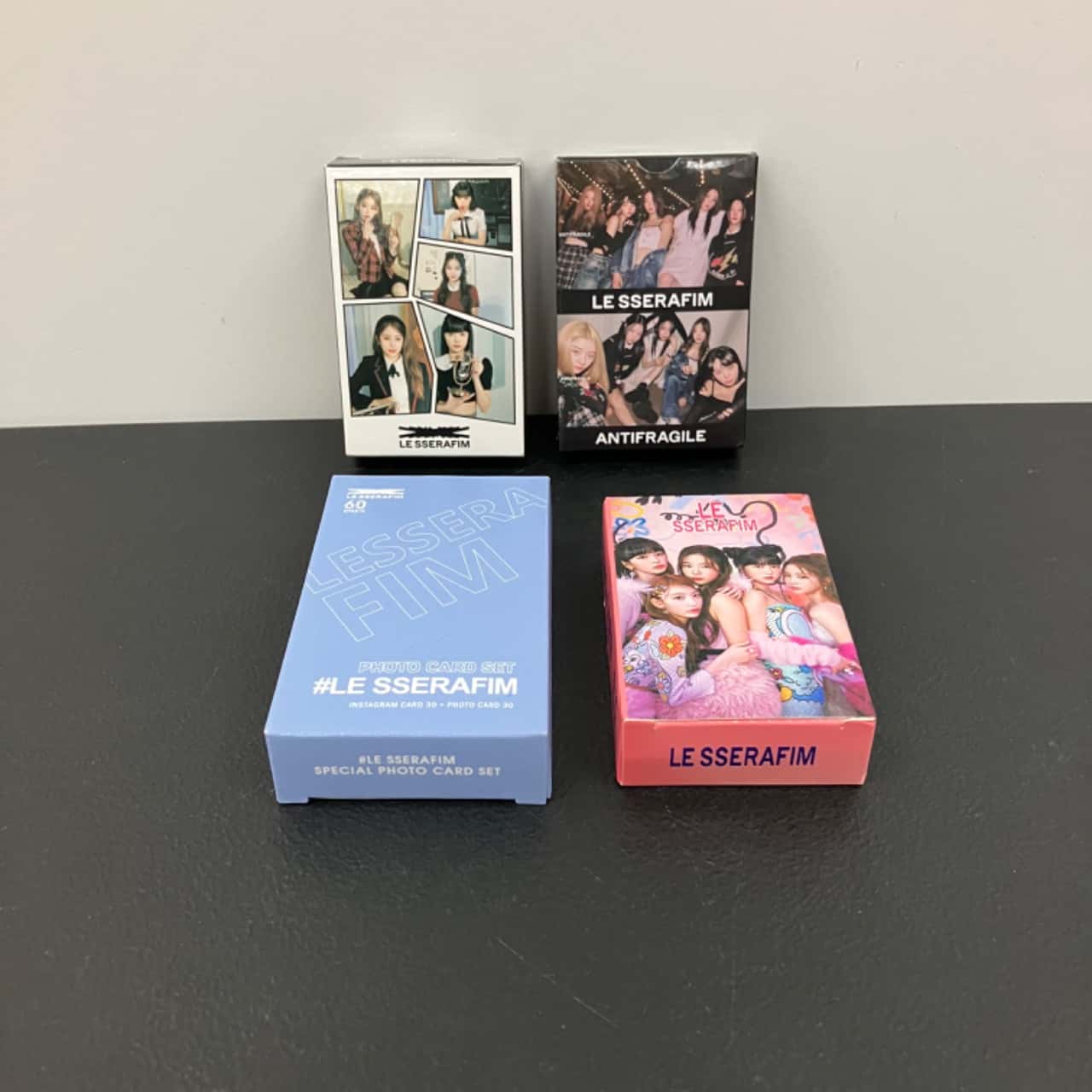 Assorted Lesserafim Photo Cards (s)