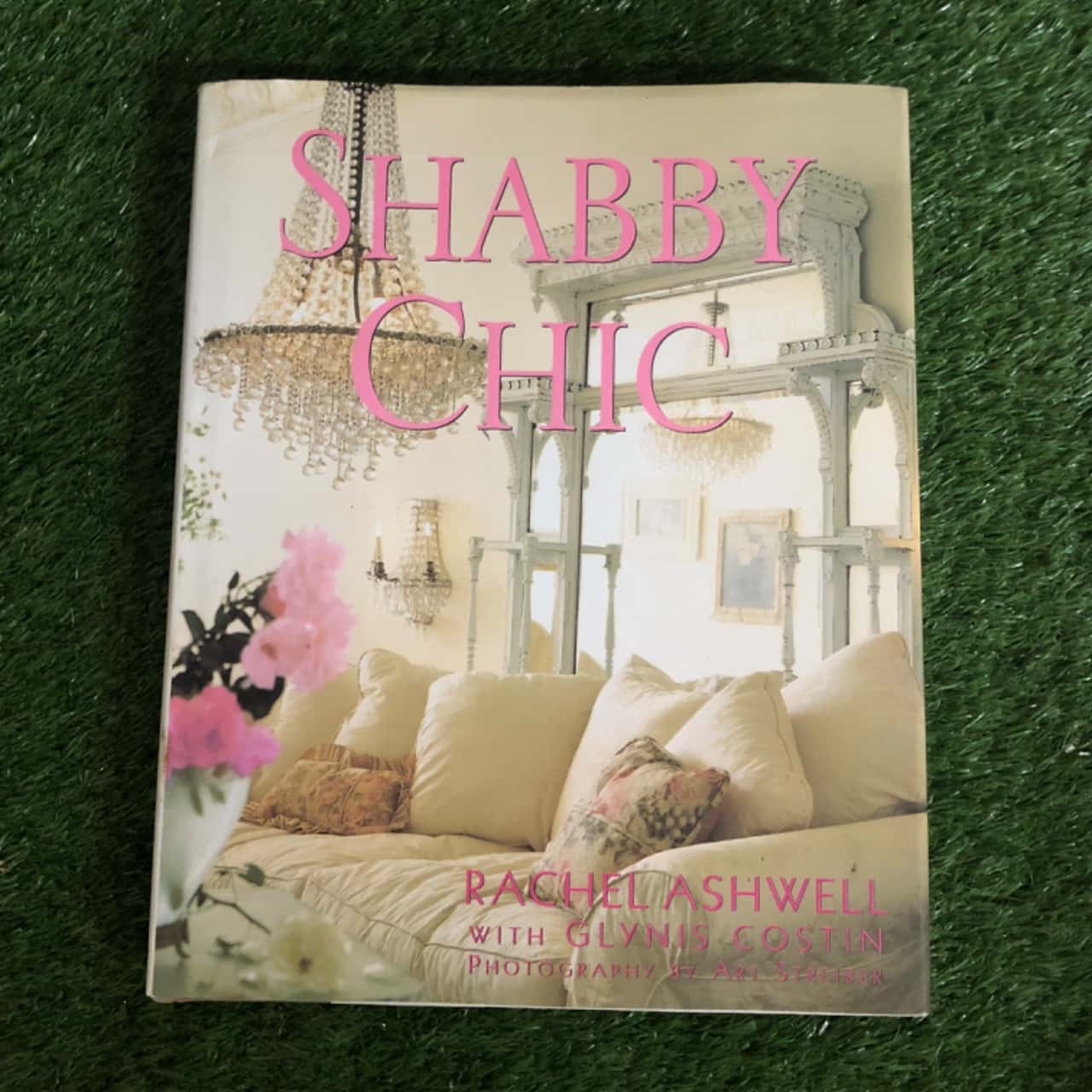 Shabby Chic by Rachel Ashwell(s)