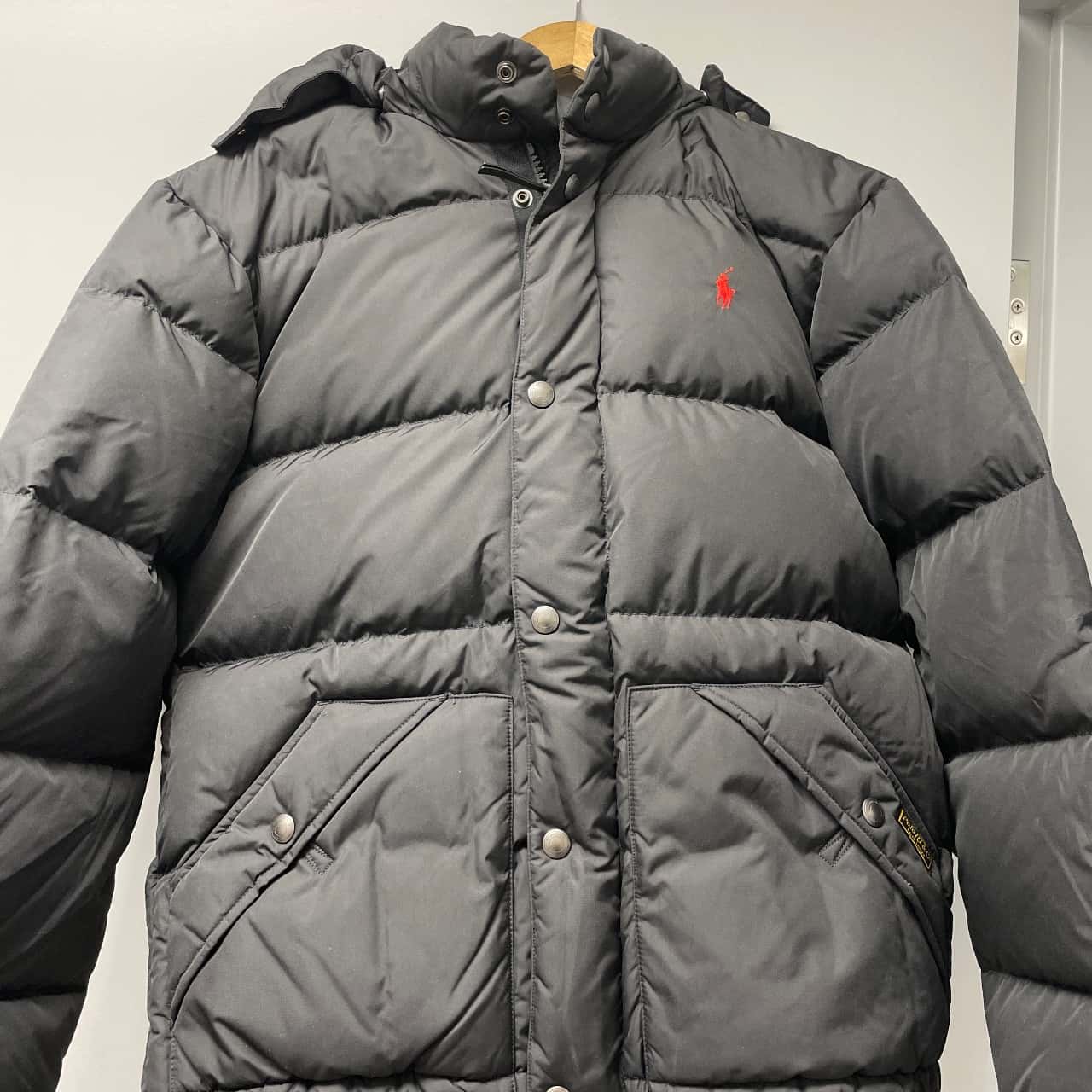 Unisex puffer jacket (s)