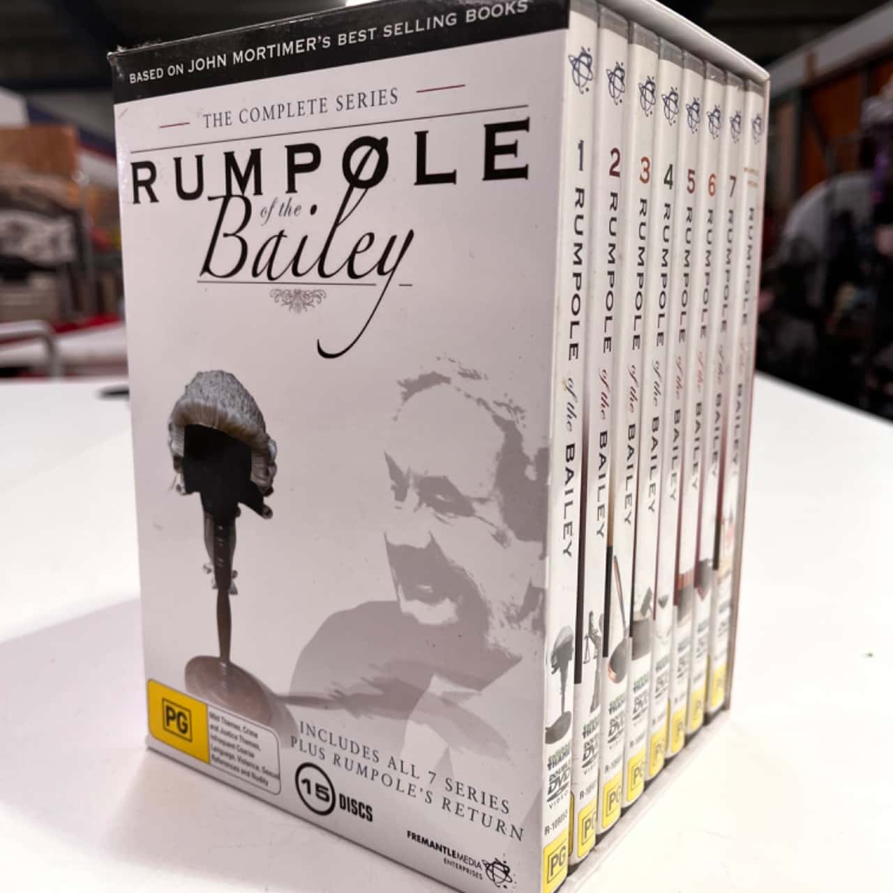 Rumpole of the Bailey Box Set: Complete Series 1-7 (15 Disc Set) Leo ...