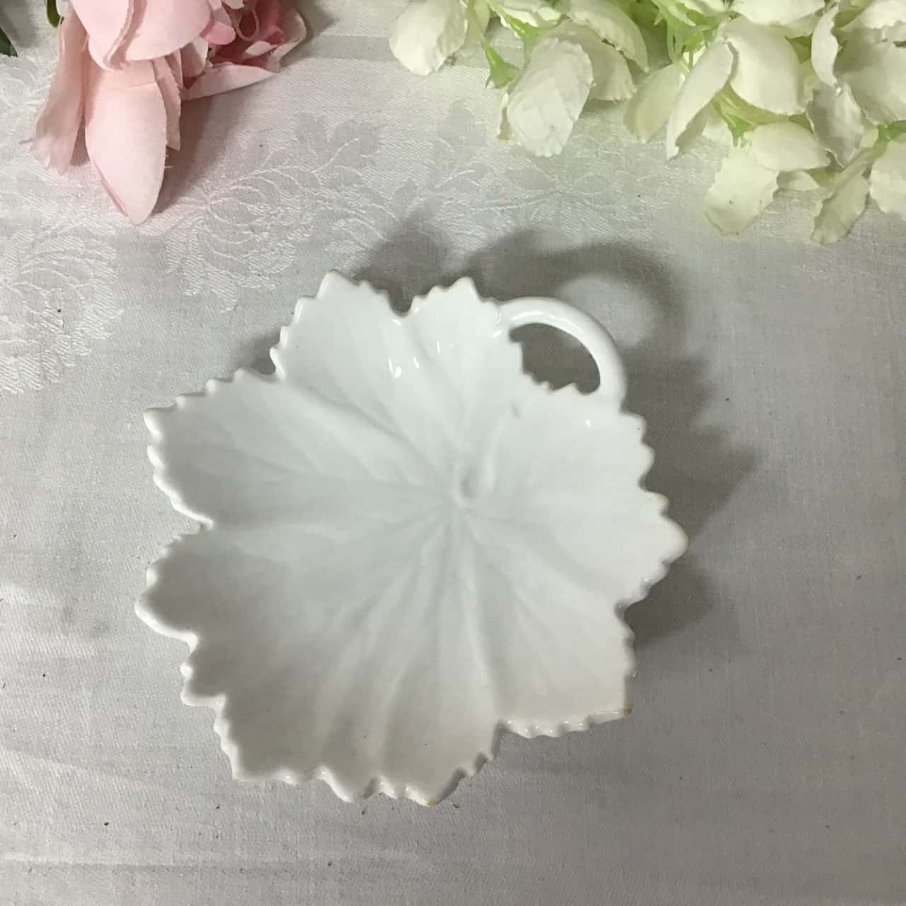 Plant Tuscan China White Leaf Shape Ceramic Trinket Dish