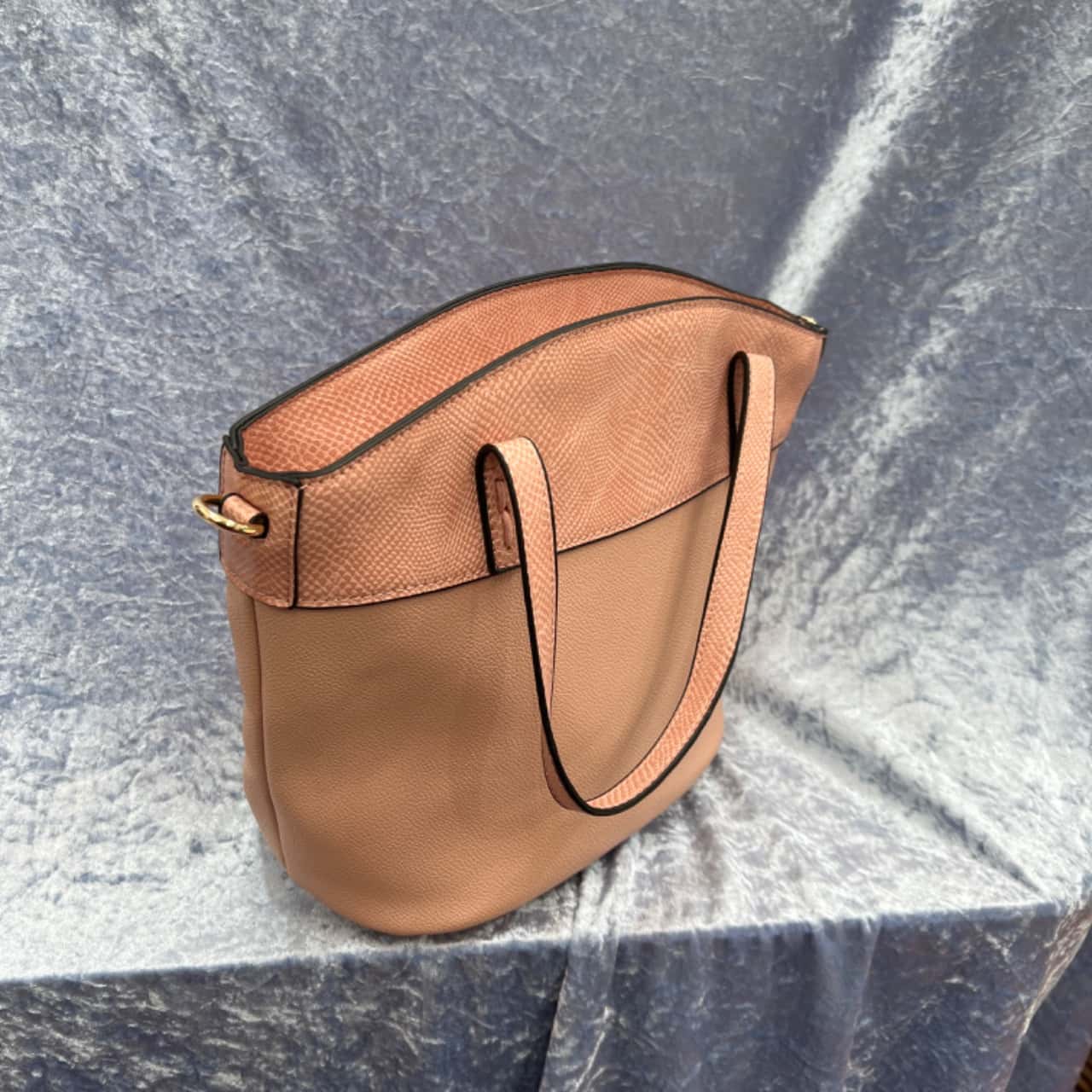 Louenhide Womens Blush Pink Handbag (s)