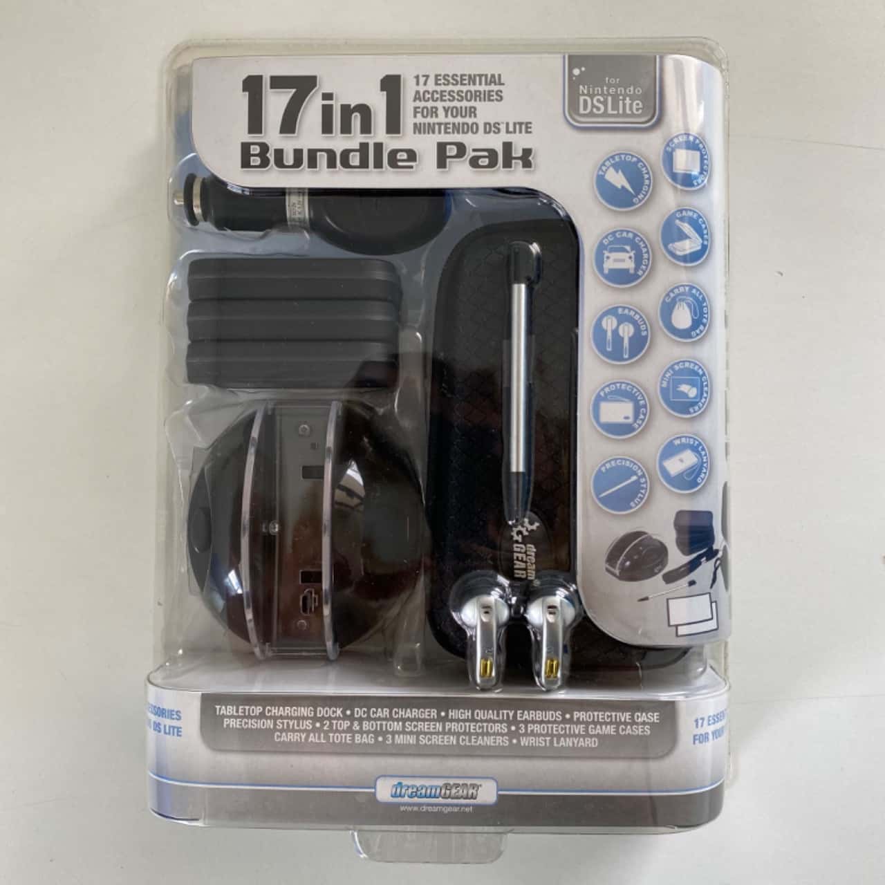 17 in 1 Bundle Pak Essential Accessories For Your Nintendo DS Lite