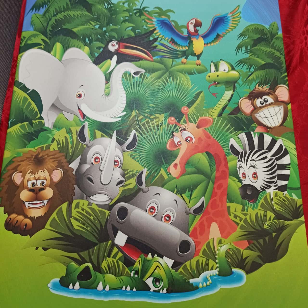 Madagascar Animal Style Displate metal poster. Like new. 32cm x45 (s)
