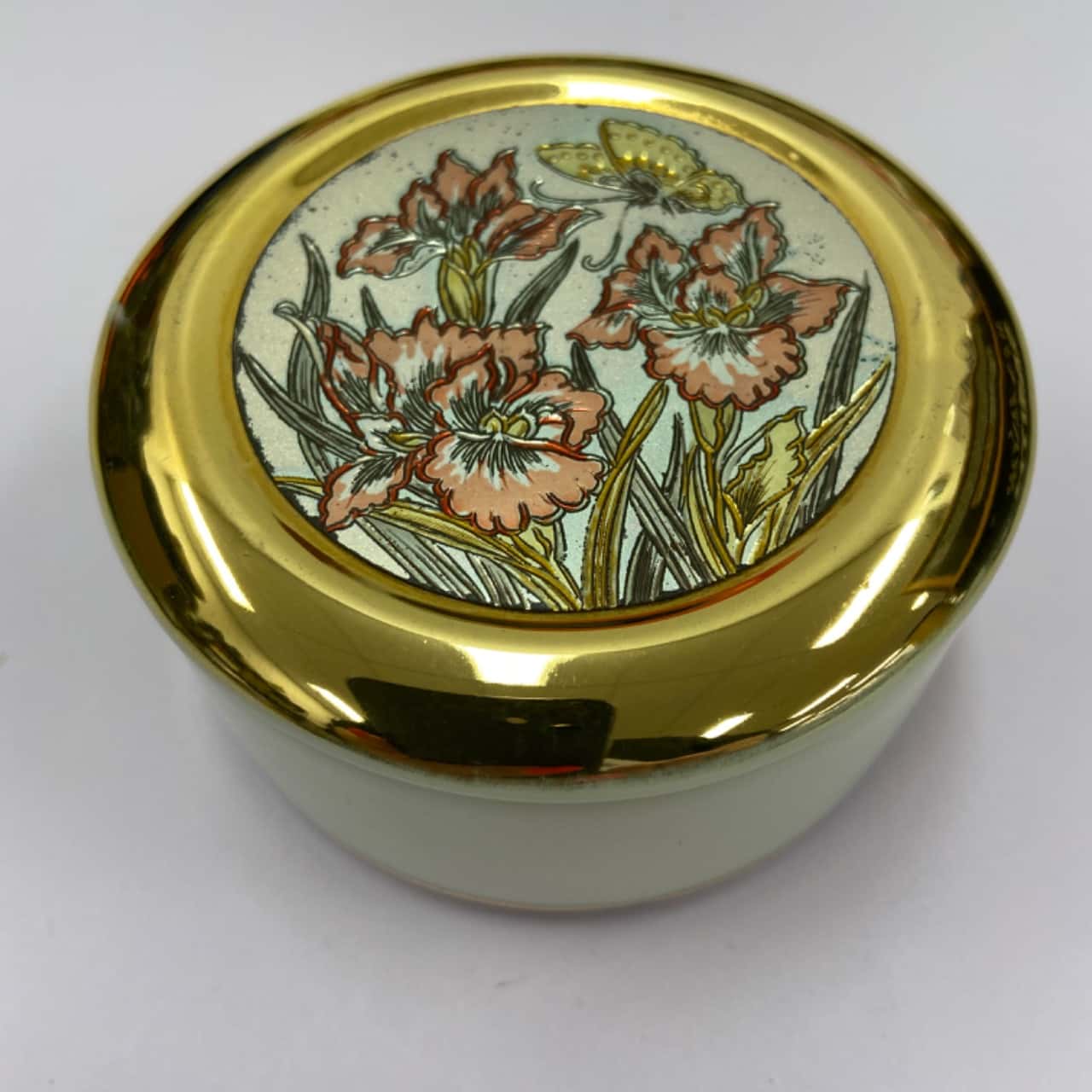 Gorgeous 24ct trinket box with flowers (s)