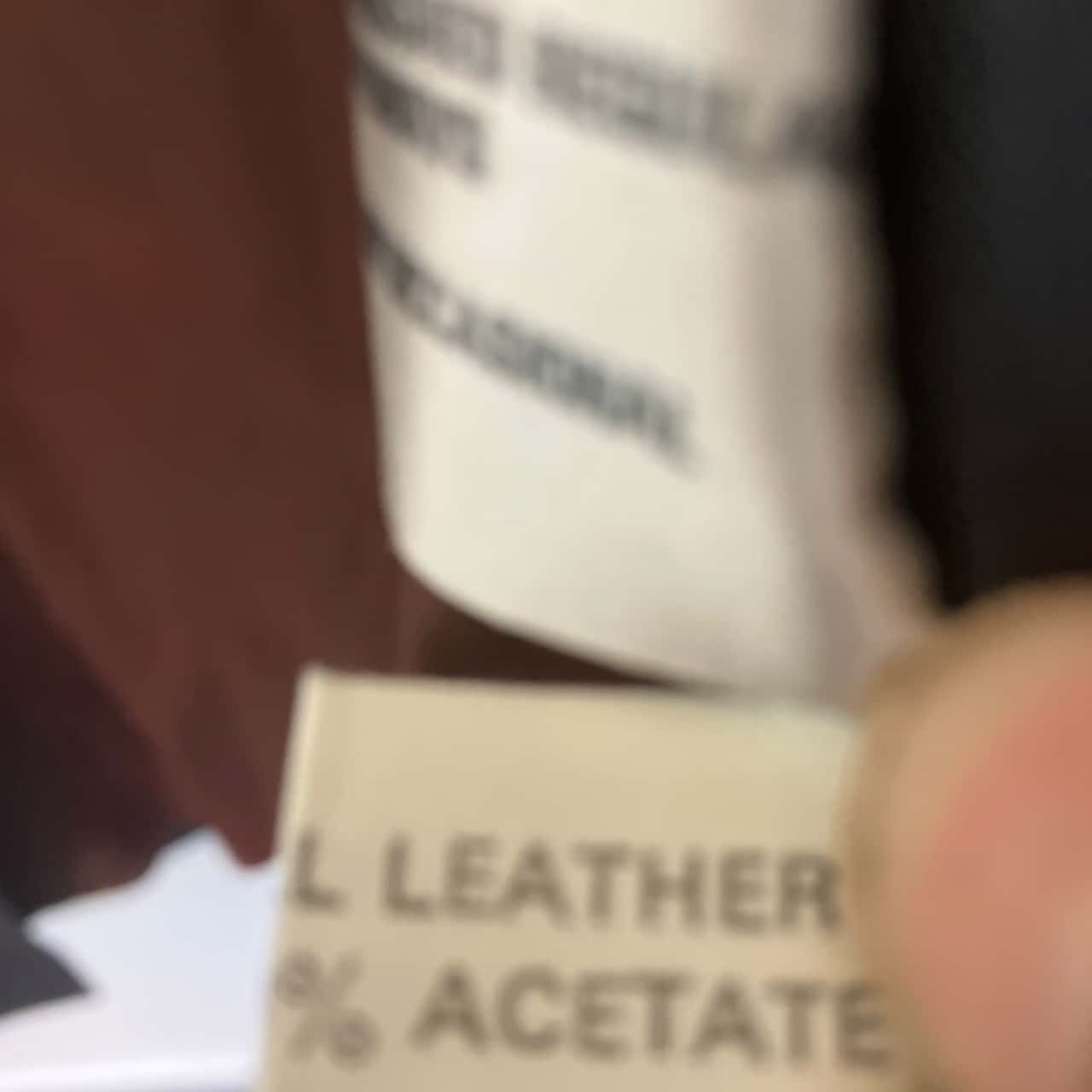 Leather made inEngland(s)