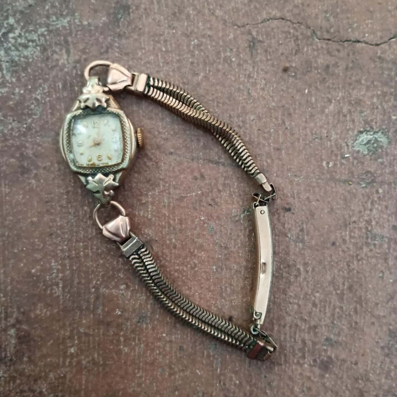 Nifty 9CT Rolled Gold Watch - For Decoration Only(s)