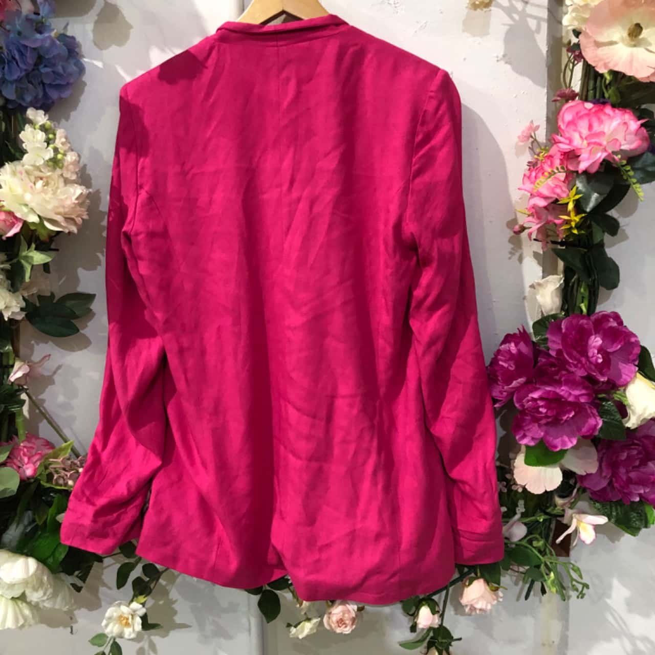 Decjuba Size 10 Hot Pink Open Jacket (s)